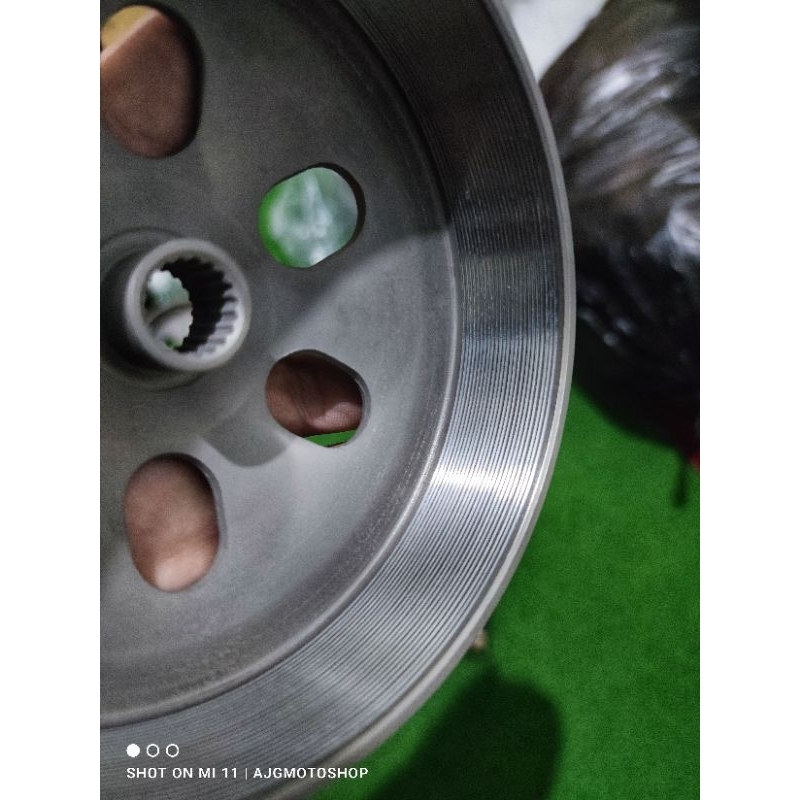 NMAX 155 V1, AEROX 155 V1 CLUTCH BELL WITH FINE LINEAR GROOVE - ANTI ...