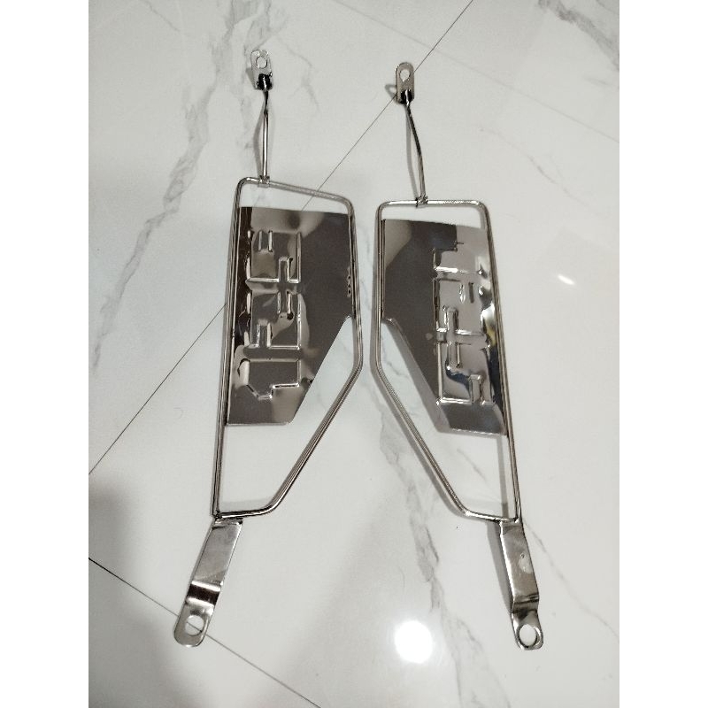 SIDECOVER LOCK STAINLESS TMX125 L&R NEW DESIGN (MAKAPAL) | Shopee ...