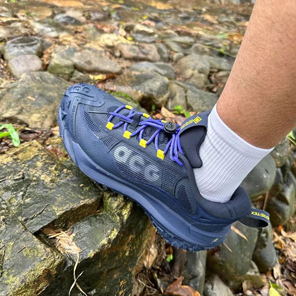 COD Nike ACG Mountain Fly Outdoor hiking shoes Black blue | Shopee ...