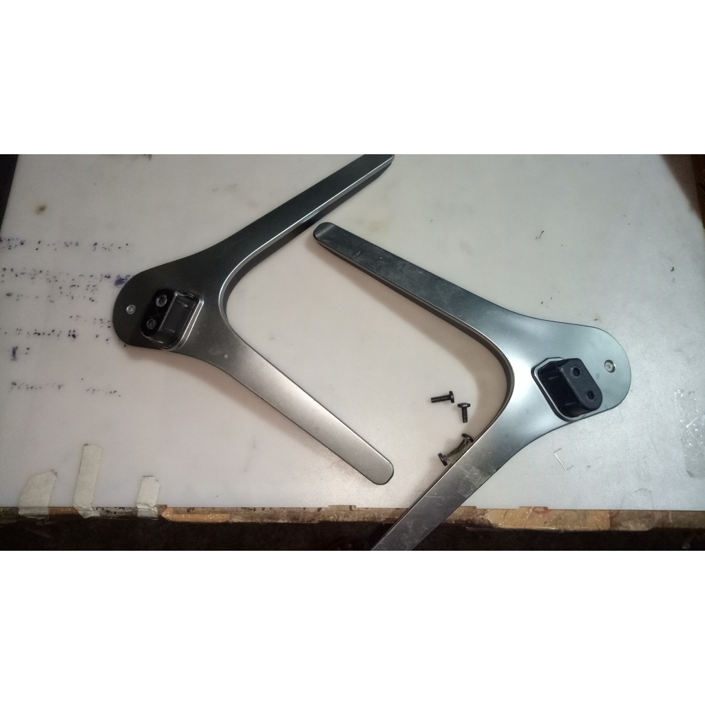 DEVANT 55UHV400 ORIGINAL 1 PAIR STAND | Shopee Philippines