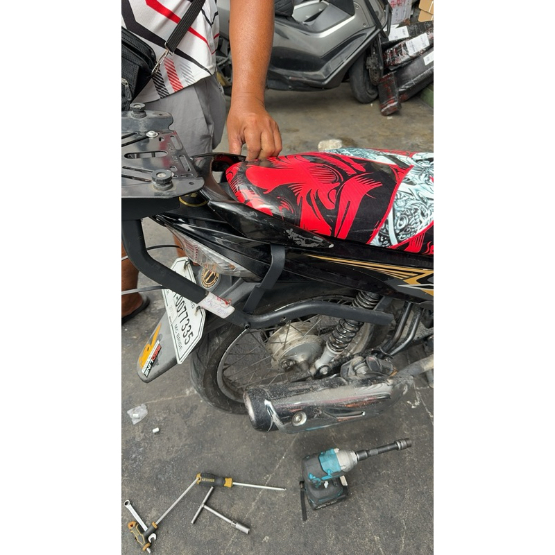 hrv top box bracket for suzuku raider j 115 fi | Shopee Philippines