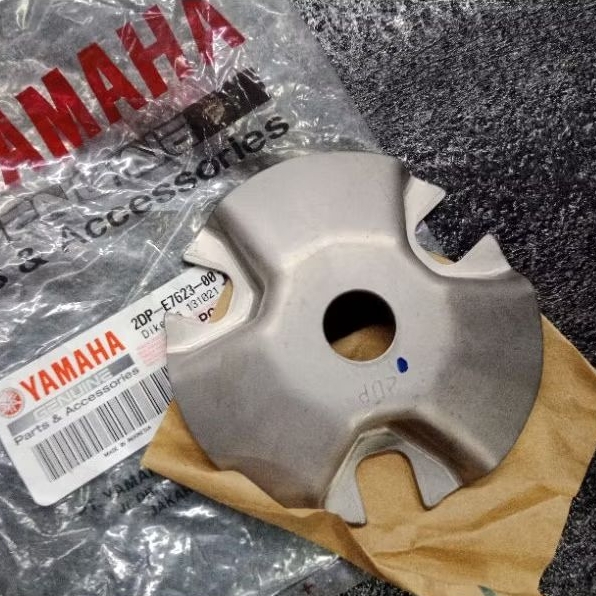 BACKPLATE YAMAHA NMAX GENUINE ORIGINAL 2DP-E7623-00 | Shopee Philippines