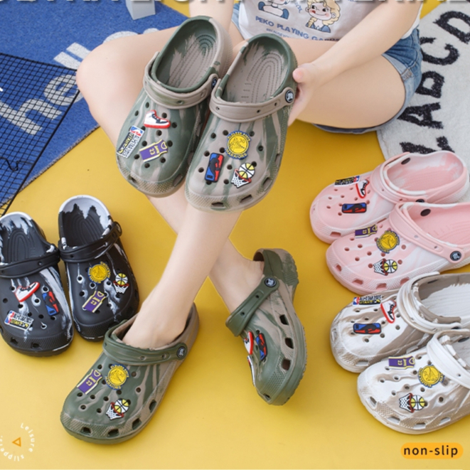 【𝐏𝐒】Closs New Non-Slip Camouflage Clog Sandals With Jibbitz Design For ...