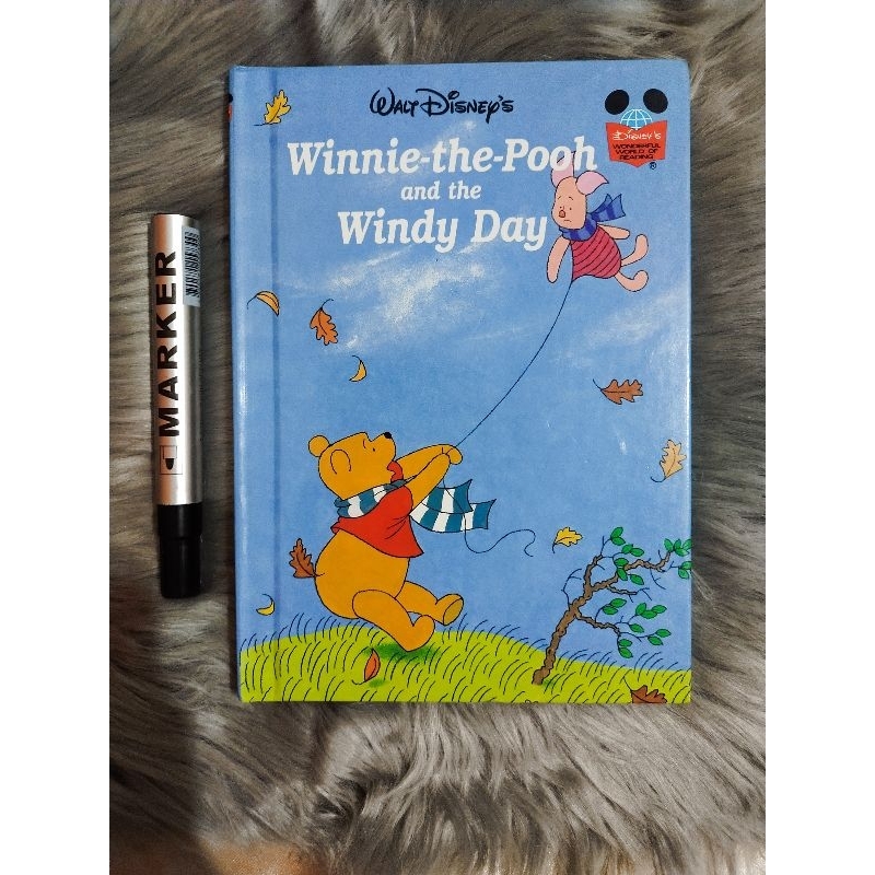Disney Storybook | Winnie the Pooh and the Windy Day (Hardbound ...