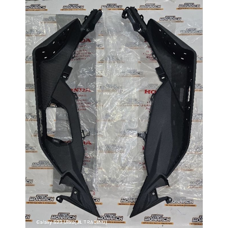 GENUINE STEP FLOOR BLACK /FOOT BOARD FOR HONDA PCX 160 (64321/64311-K1Z ...