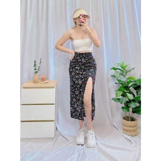 (FASHION DC) IVORY LONG SKIRT FLORAL CREPE FABRIC FIT SMALL TO LARGE | Shopee Philippines