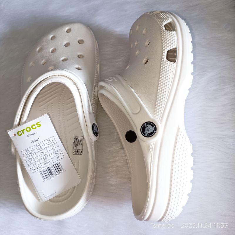 CROCS CLASSIC WHITE WOMEN MADE IN VIETNAM | Shopee Philippines