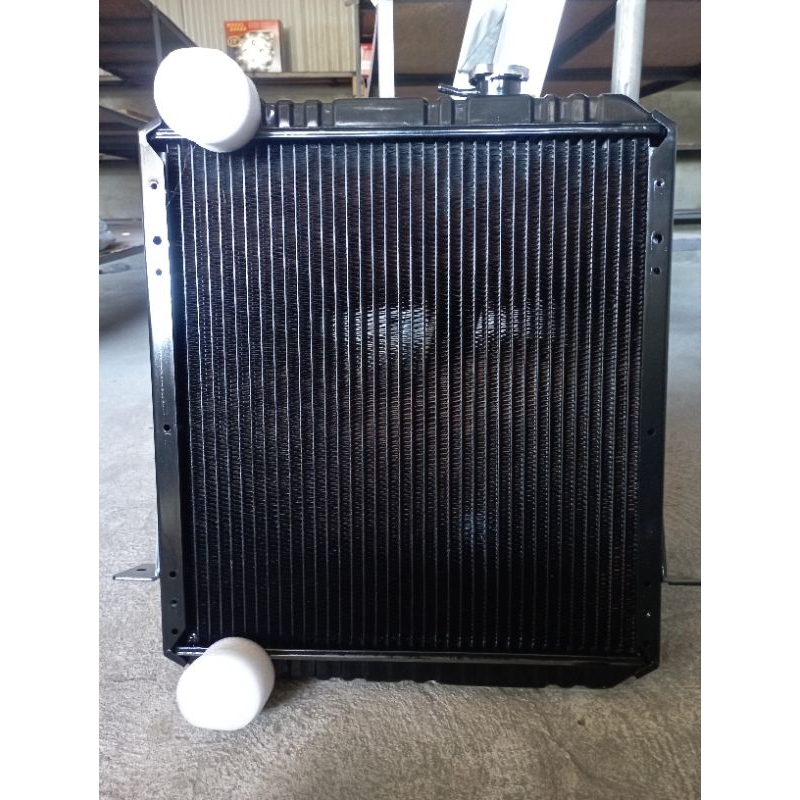 Isuzu Radiator 4HF1-4 rows | Shopee Philippines