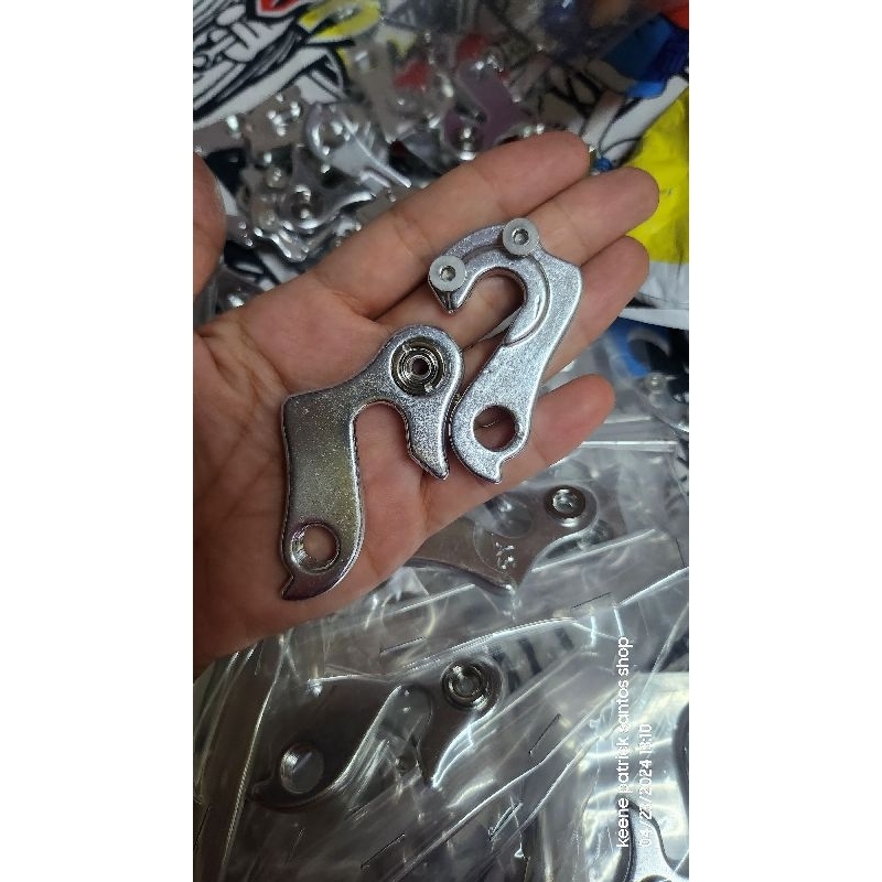 RD drop out hanger ALLOY 100 pesos each | Shopee Philippines