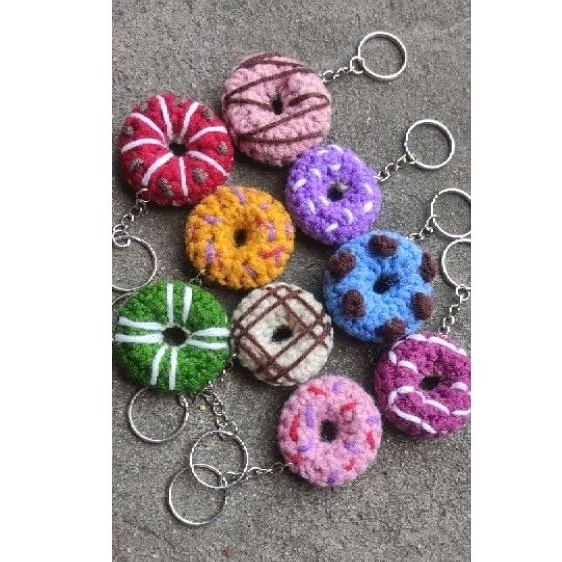 CUTE MINI DONUT KEYCHAIN CROCHET ASSORTED souvenir | Shopee Philippines