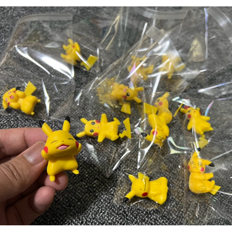 Pokemon Pikachu Gasha Different Poses - Bandai & Takara Tomy 4-5cm ...