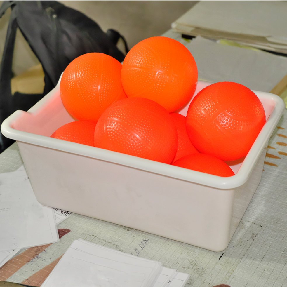 【Fast Shipping】14cm diameter Rubber Balls for kids basketball hoops ...