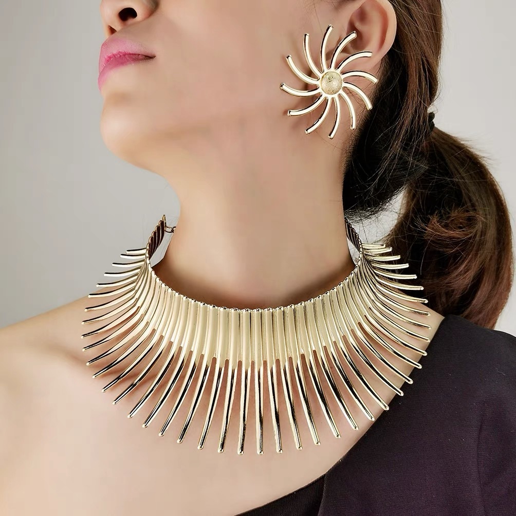 choker necklace, for costume, ancient and Egyptian costume, metal ...