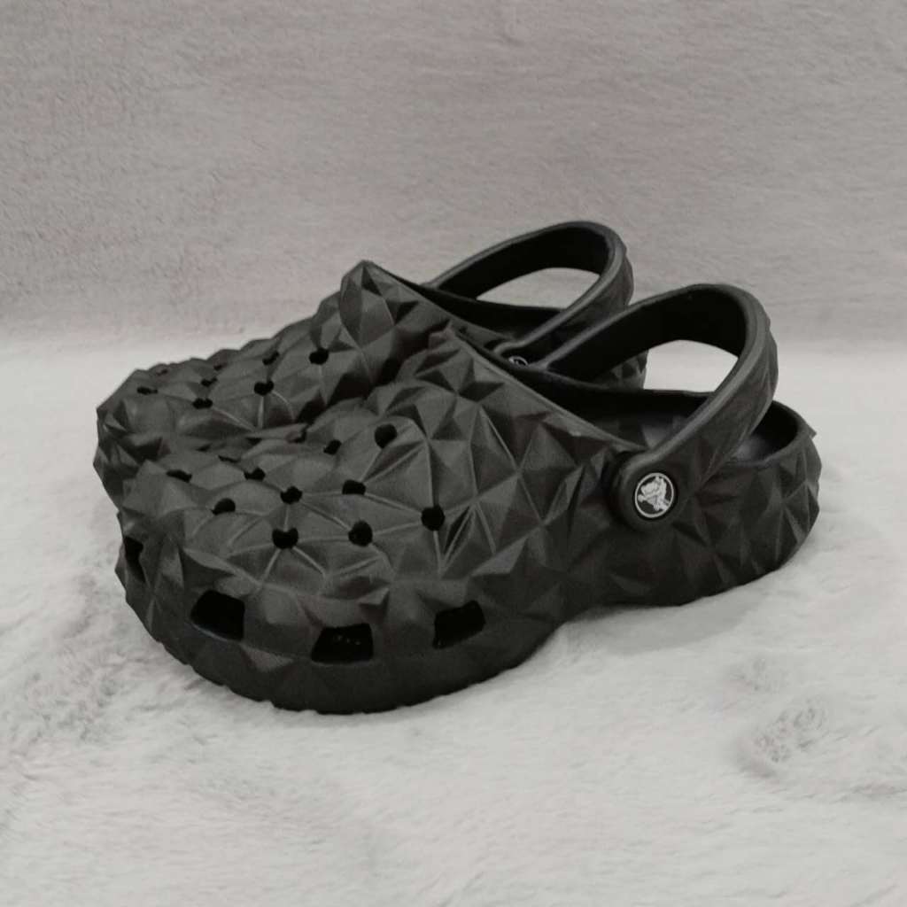 Crocs durian series hole sandals, men's and women's sizes, OEM | Shopee ...