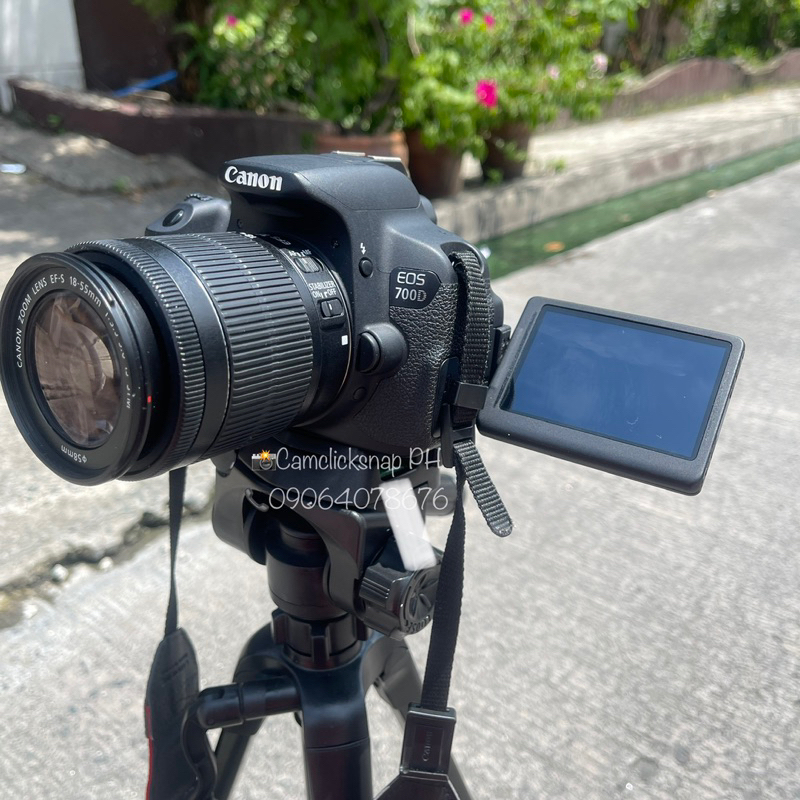 Canon 700D with 18-55mm lens & accessories (flip screen & touch screen) | Shopee Philippines