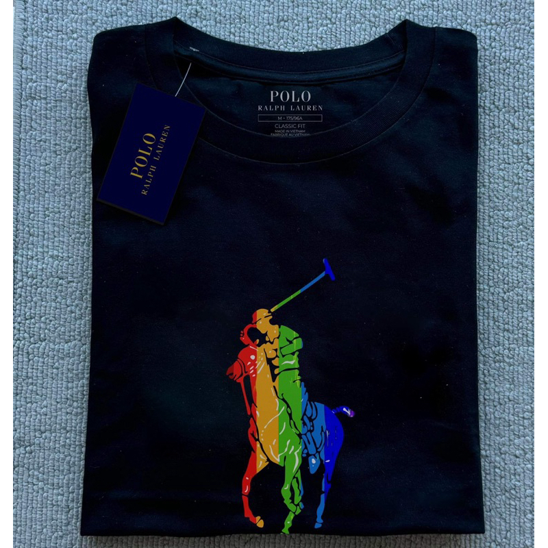 Classic and stylish design, Round neck, for men and woman, Soft and ...