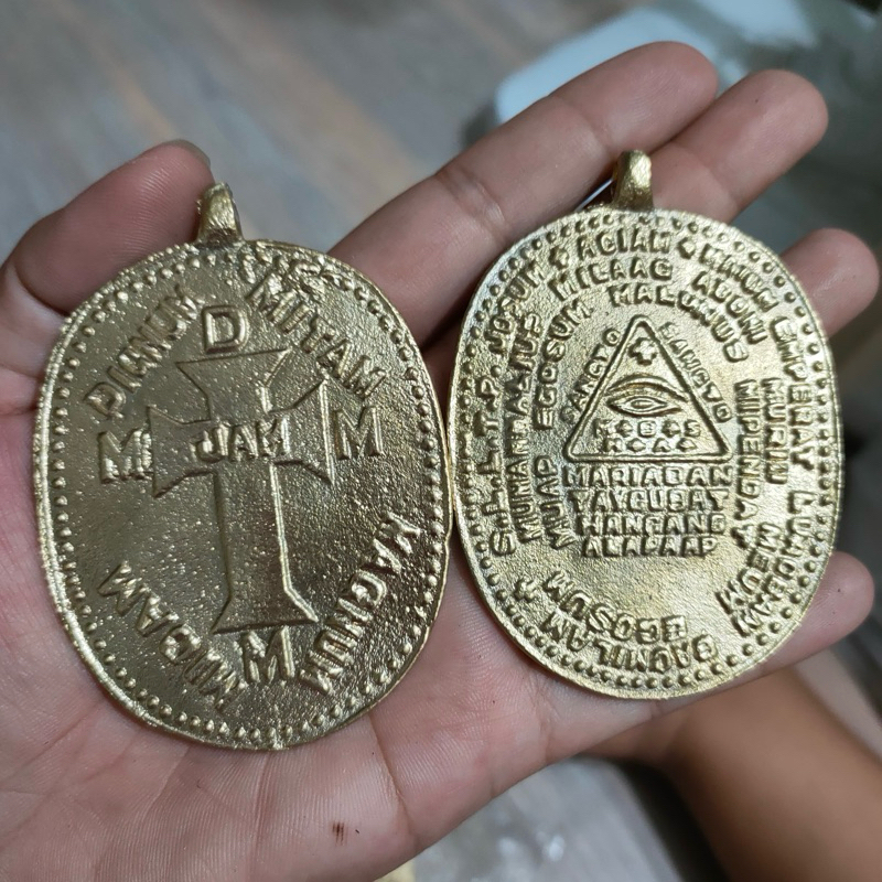 Dignum Medallion Big | Shopee Philippines