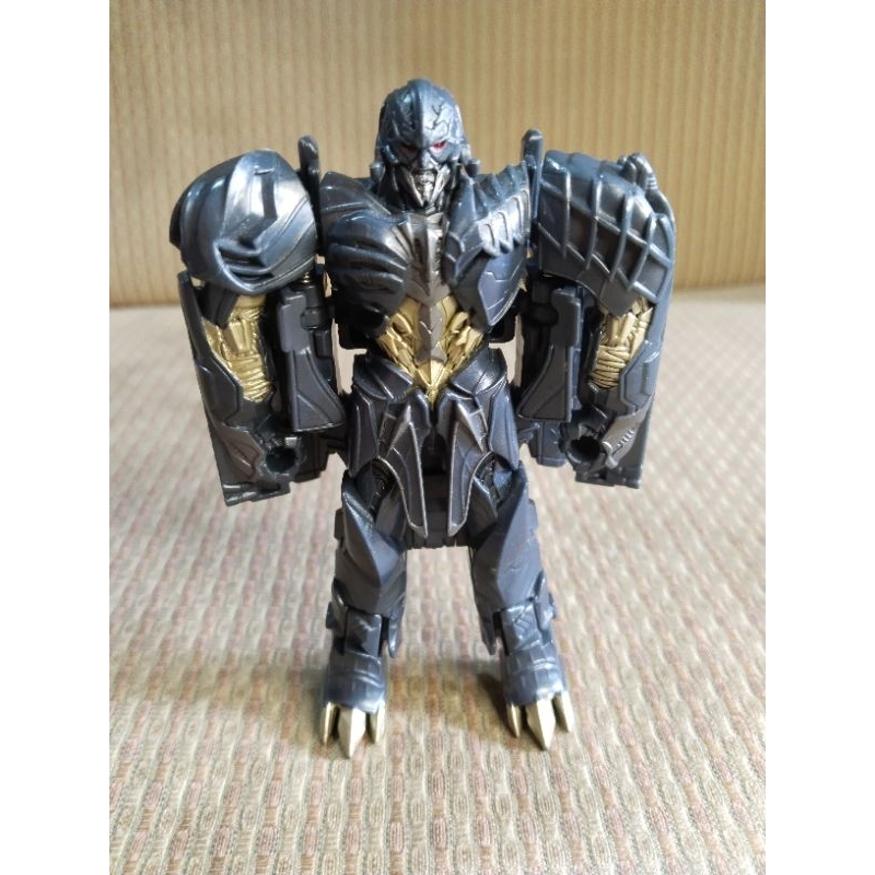 TRANSFORMERS Last Knight MEGATRON Premier Voyager Class Jet Toy Action ...
