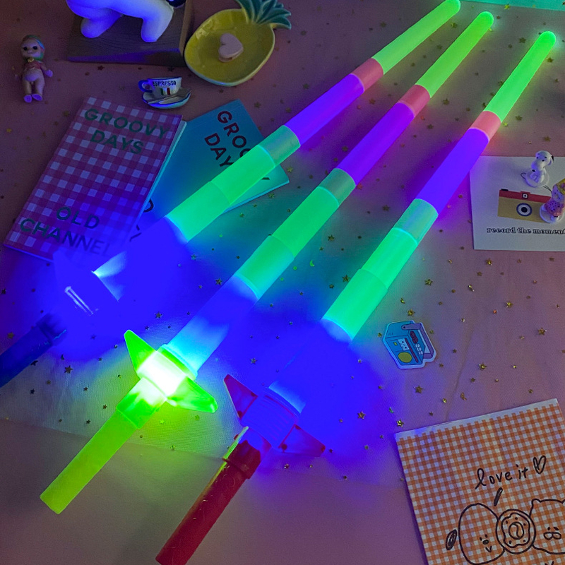 4 Parts Of Scalable LED Light Sword Flash Stick Children's Toy Boy ...
