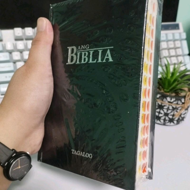 Tagalog KJV Bible Small Hardbound | Ang Biblia 1982 | Old & New ...