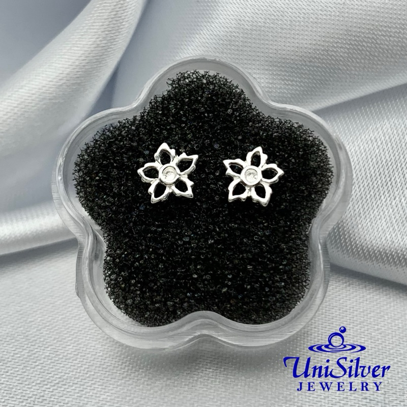 Unisilver 925 Sterling Silver Flower Stud Earring for Women (LE725-2001 ...