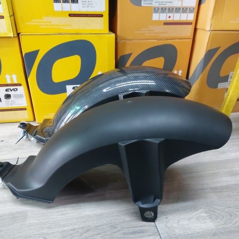 Aerox V2 tire hugger/Rear fender/Mudguard complete with bolts and nuts ...