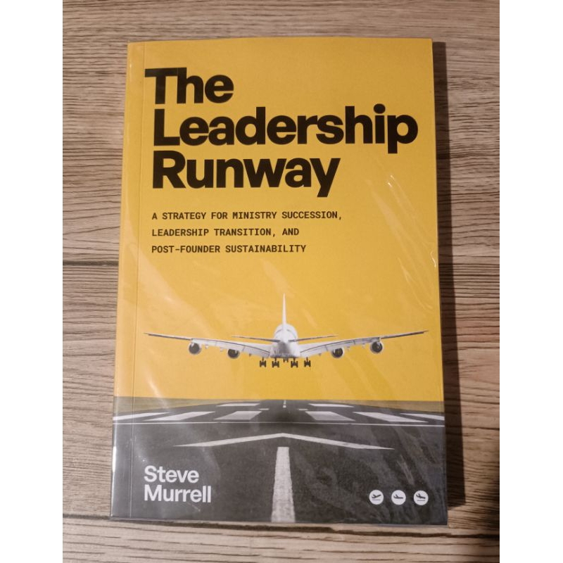 THE LEADERSHIP RUNWAY by STEVE MURRELL (TRADEPAPERBACK) | Shopee ...