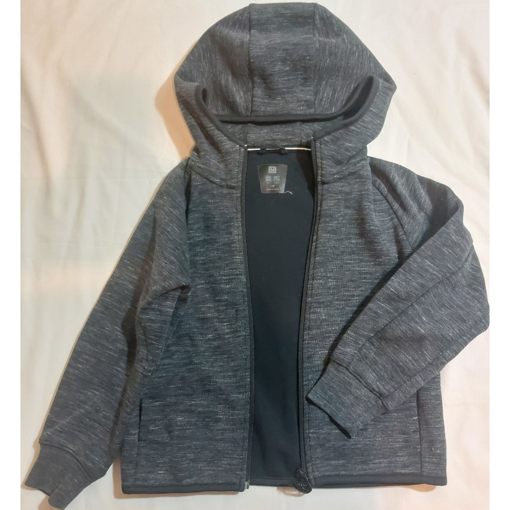 USED Uniqlo Kids Hooded Outerwear Jacket for Boys good for 5 years old ...