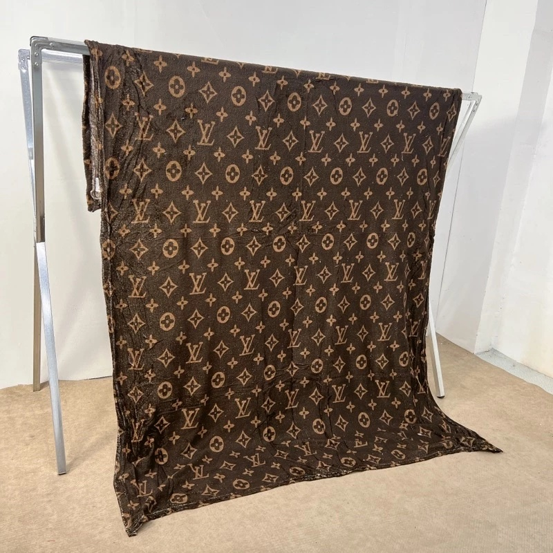 Microfiber Velvet Fleece Blanket Size: 148cm (W) X 200cm (L) | Shopee ...