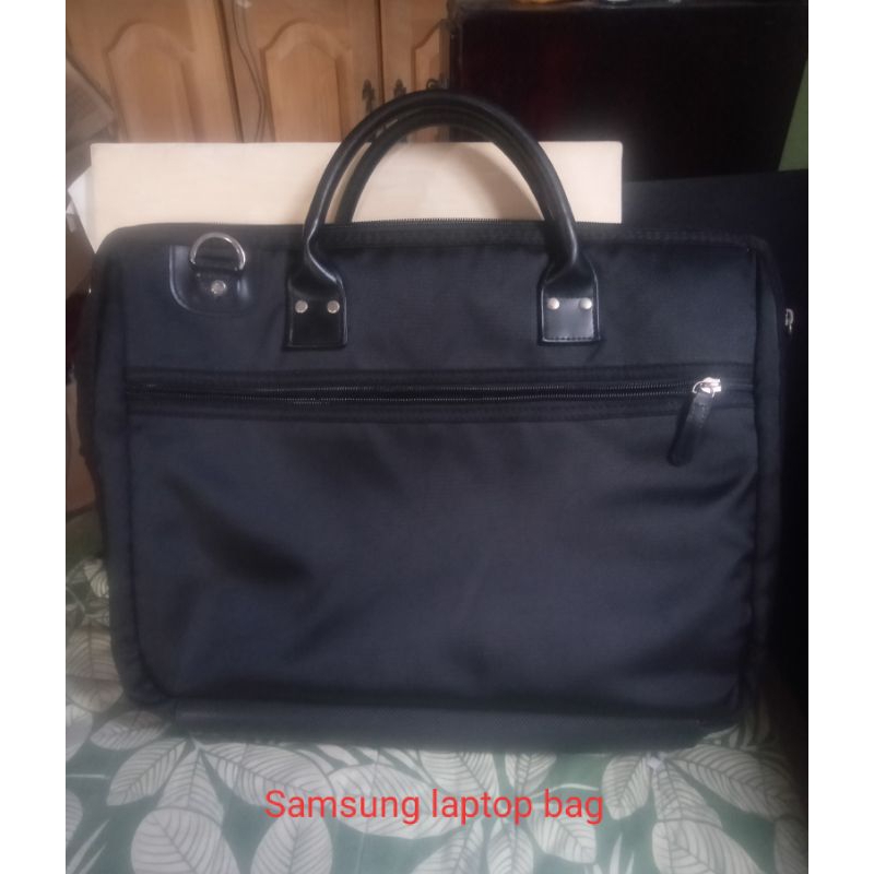 (pre owned)branded laptop bag surplus | Shopee Philippines