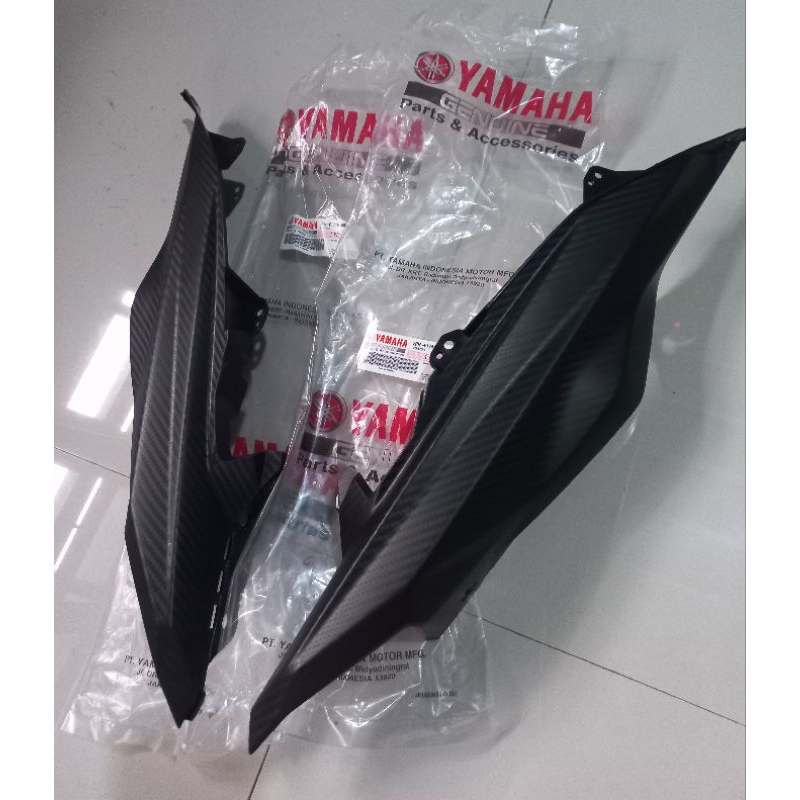 YAMAHA MIO I 125 COVER SIDE 3&4 SET sold as pair (ORIGINAL GENUINE ...