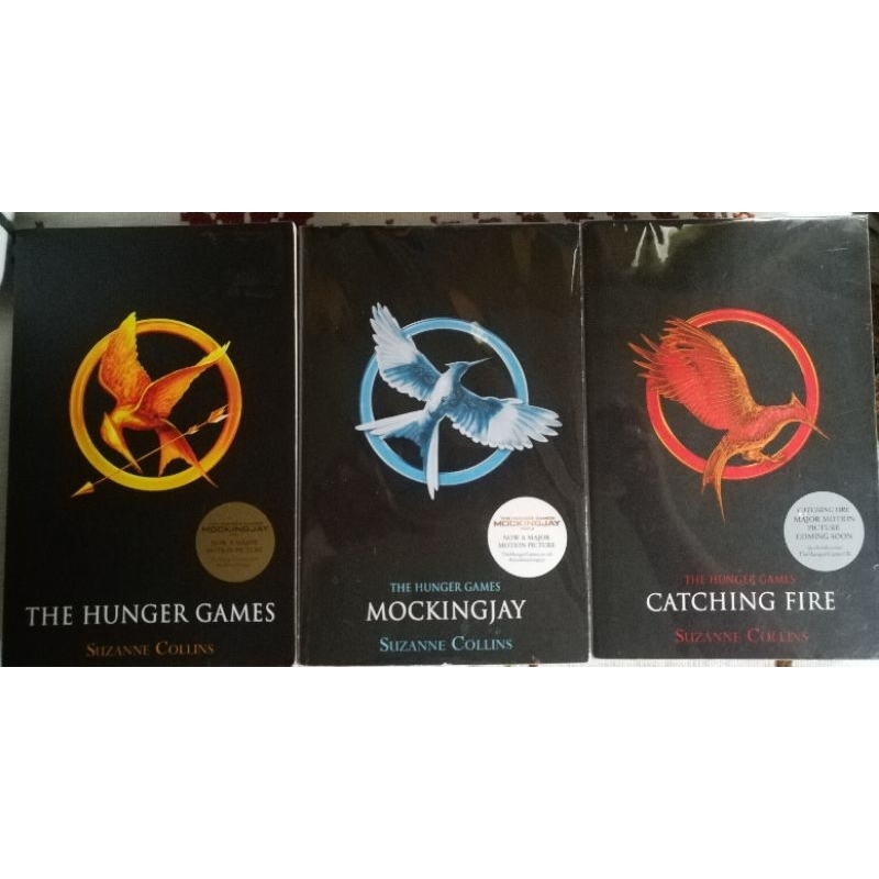 THE HUNGER GAMES BOOK1, 2 & 3 HUNGER GAMES CATCHING FIRE MOCKINGJAY PB ...