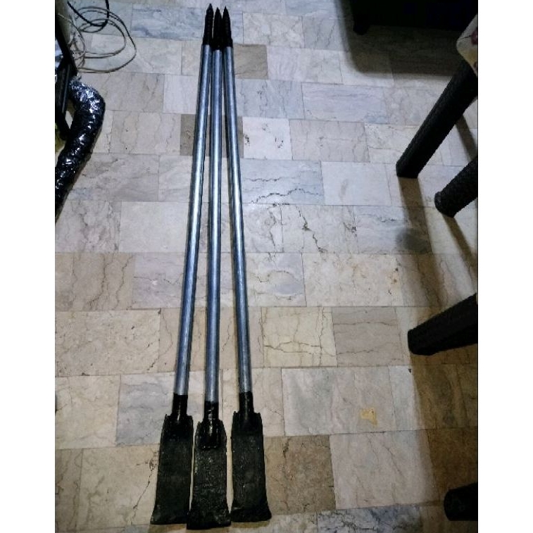 4 ft & 5 ft. Bareta Molye and Bareta Solid Digging Bar Gardening Tools ...