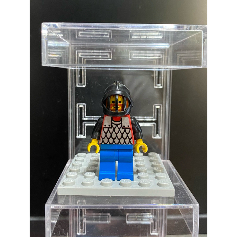 Vintage LEGO minifigure (Castle, Pirates, Dragon Knight, Soldier, Horse ...