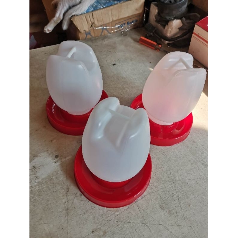 Waterer Feeding products Chicken Plastic waterer | Shopee Philippines