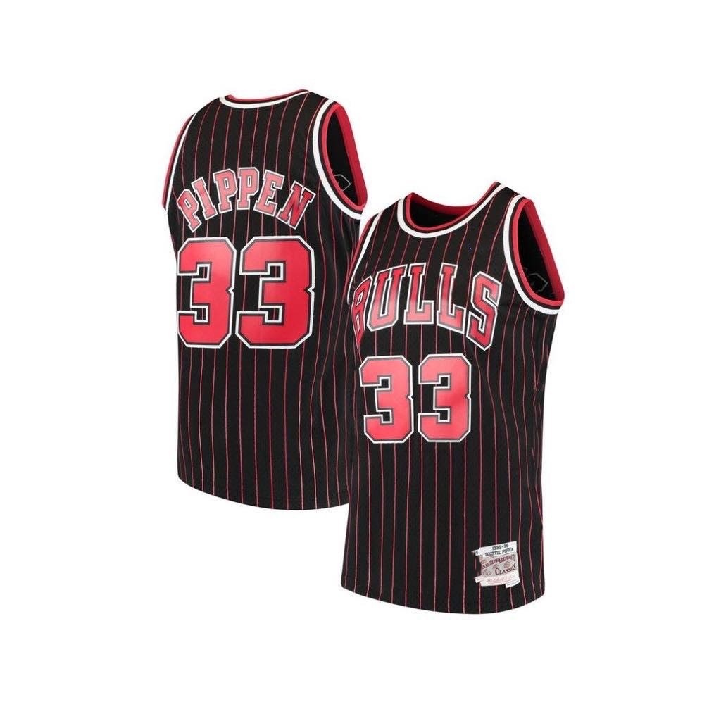 Chicago Bulls #33 Scottie Pippen Black Hardwood Classics Men's Jersey ...