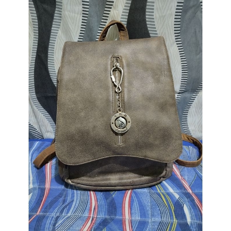 Jovanni lady backpack (preloved) | Shopee Philippines