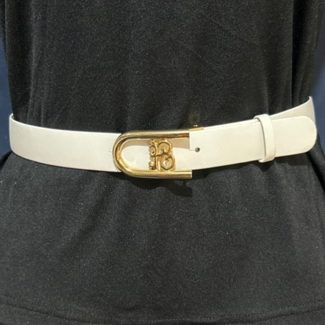 Pre-loved Pierre Balmain white belt with gold monogram buckle - with ...