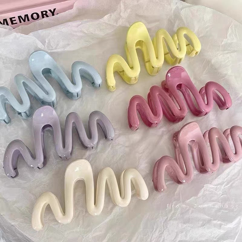 Gladking Large Hair Claw Clip Wave Style Claw Clip (Random Color ...