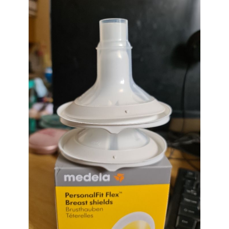 Medela BreastShield Flanges size 21mm | Shopee Philippines