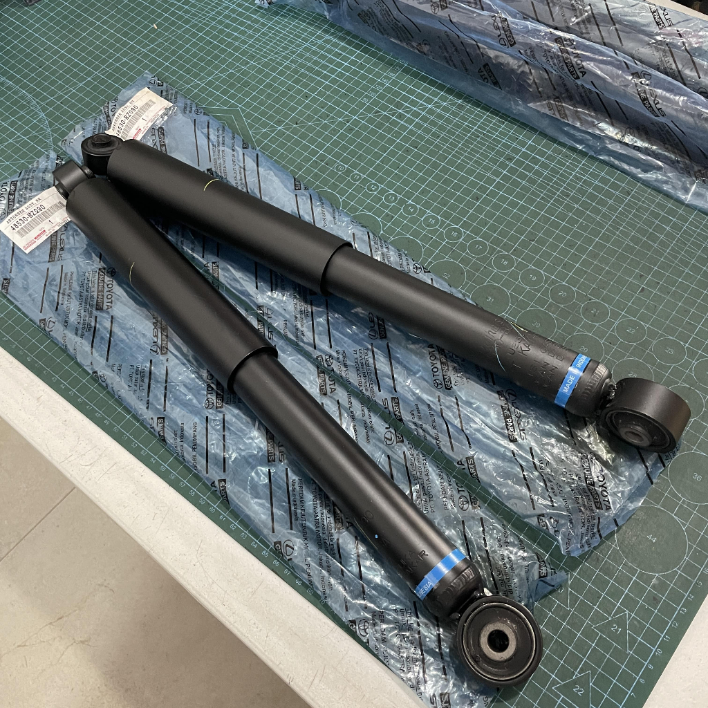 Toyota Avanza Rear Shock Absorber 2016-2021 Pair | Shopee Philippines