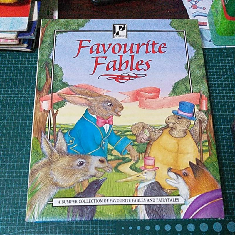 Favourite fables : a bumper collection of favourite fables and ...