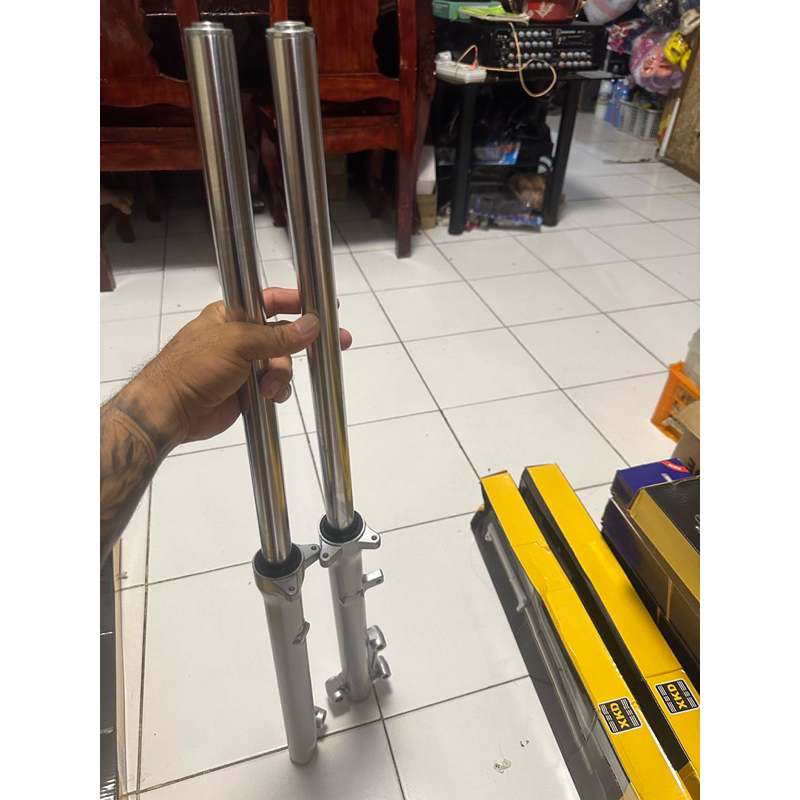 FRONT SHOCK ABSORBER FOR SUZUKI RAIDER J 110 | Shopee Philippines