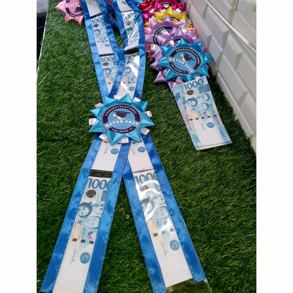 SHIP AGAD! Money Garland for Graduation / Kinder / Sr. High / Moving Up ...