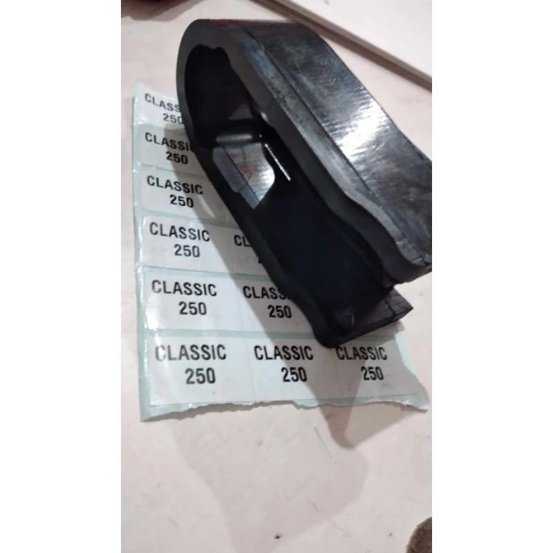 rusi classic250 chain giude rubber. | Shopee Philippines