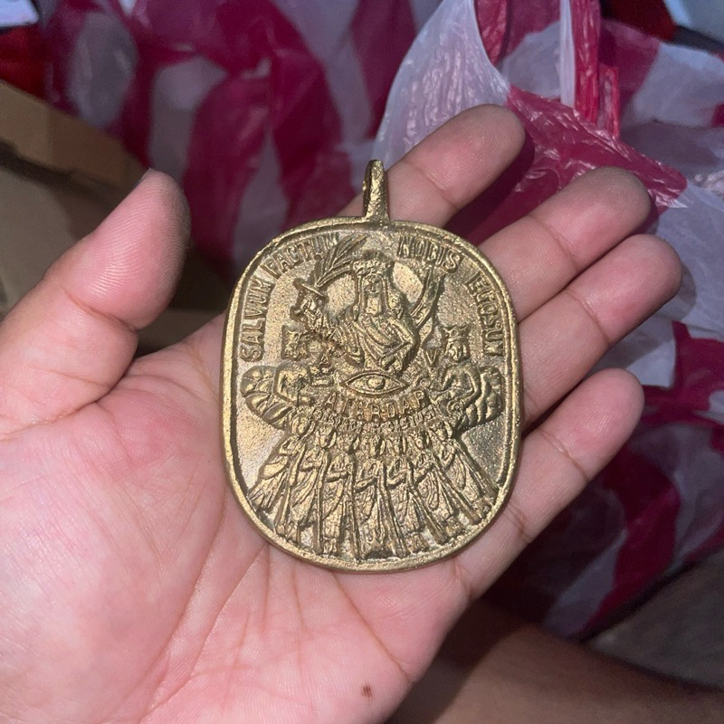 Medalyong Atardar Big may kasama dasal | Shopee Philippines