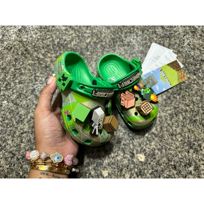Crocs Classic Clogs Kids | Minecraft Edition | Sandals | Boy | Girl ...