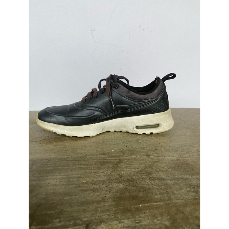 Ukay shoes black check | Shopee Philippines