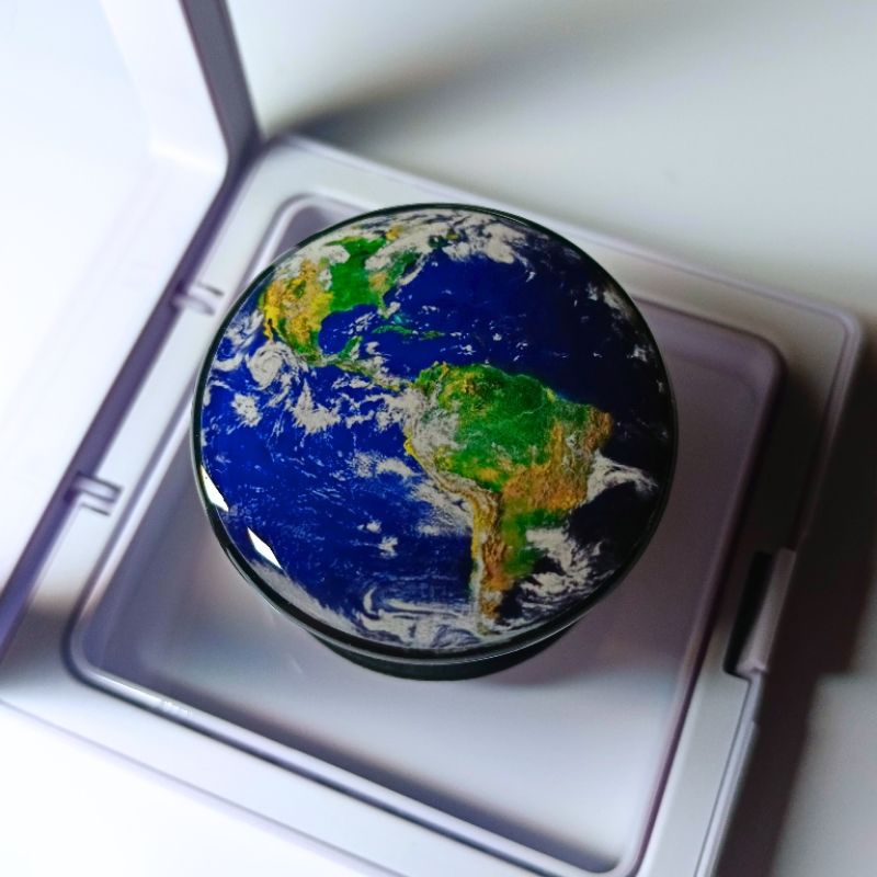 Clars Resin: Planet Earth Phone Grip Holder Handmade Gift Magnetic Pop ...