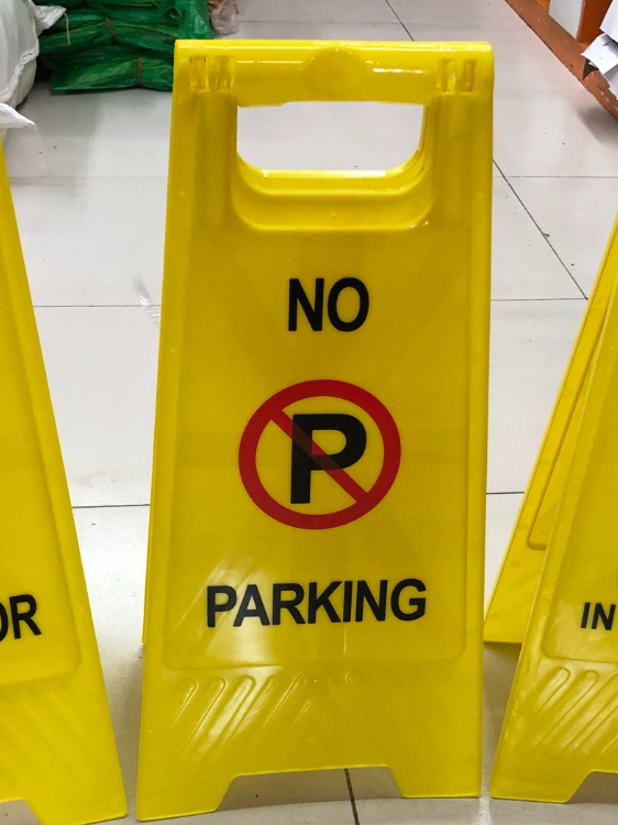 【COD】Caution Wet Floor Signage / No Parking Signage Warning Foldable ...